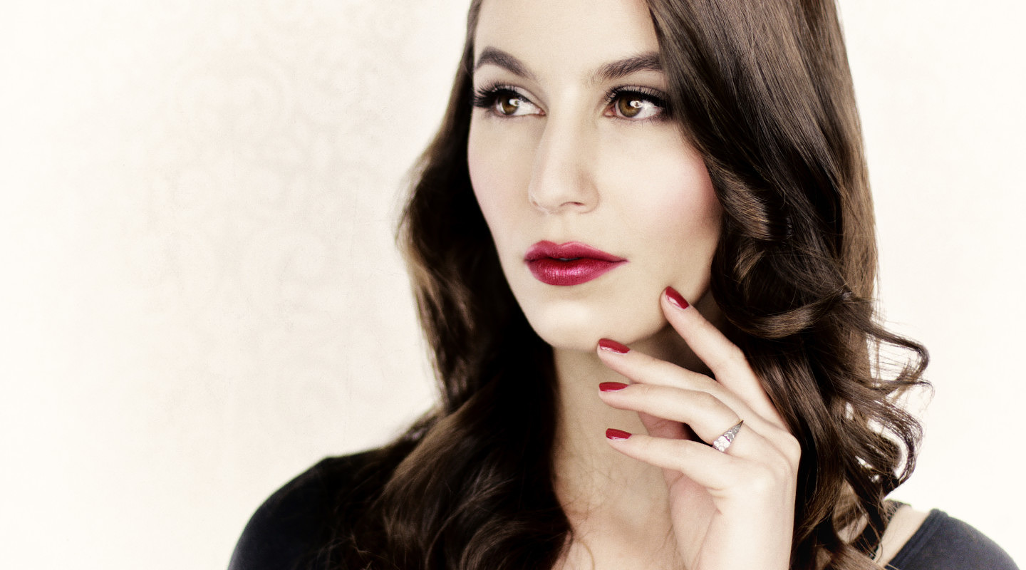 Iconic 1940's Makeup Tutorial | Shameless Fripperies